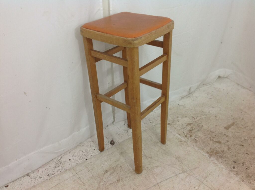 Vintage high stool - E-Reuse