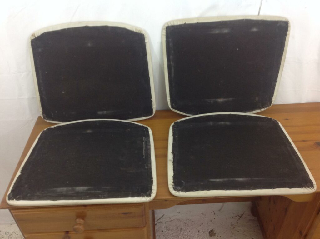 Set of 4 original seat pads for 60s / 70s teak chairs, - E-Reuse